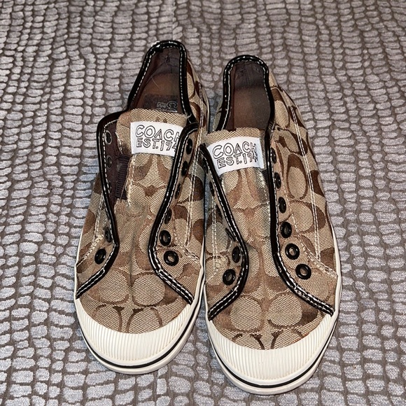 Coach | Shoes | Coach Kira Signature Logo Laceless Sneaker 6 | Poshmark